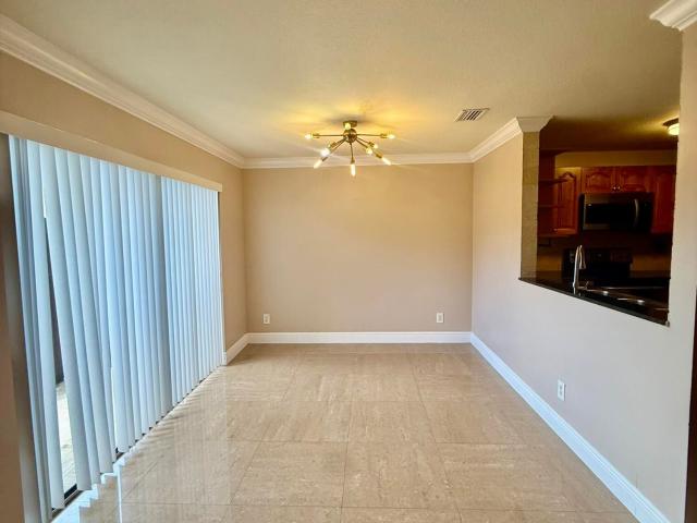 2050 Oleander Boulevard, 11 103, Fort Pierce, FL