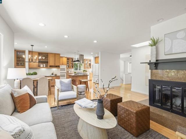 2050 Blackwood Dr, Walnut Creek, CA 94596