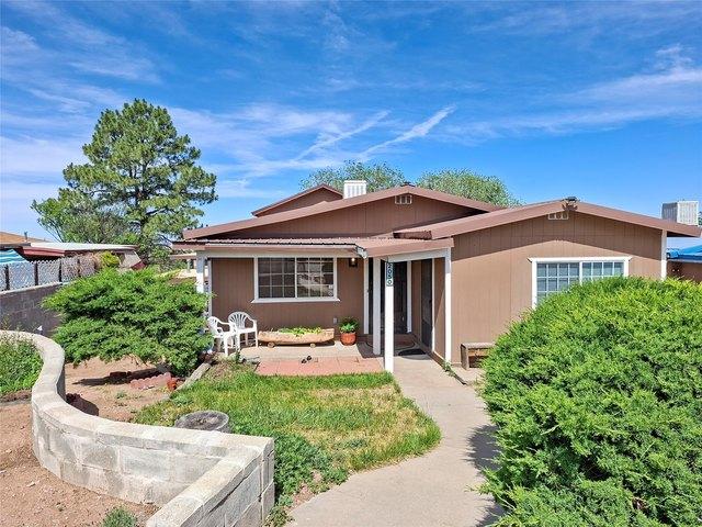 2050 Calle Lorca, Santa Fe, NM 87505