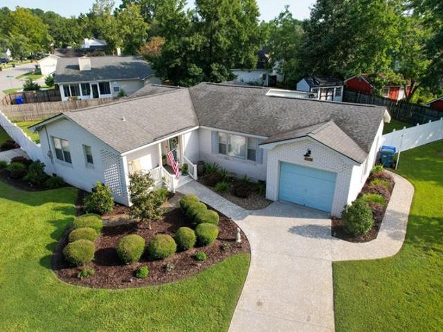 2050 Piper Dr, Charleston, SC 29407