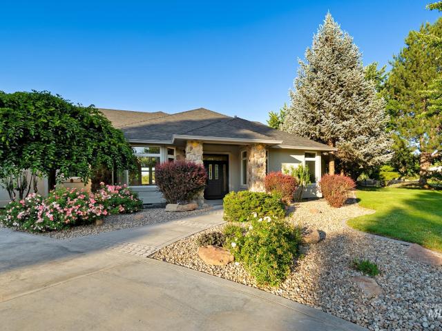 2050 S Artesian Rd