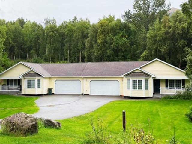 20510 Wooded Hollow Cir, Chugiak, AK 99567