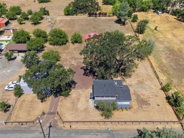 20511 Santa Barbara Ave, Middletown, CA 95461