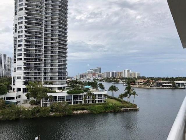 20515 Country Club Dr E #642, Aventura, FL 33180
