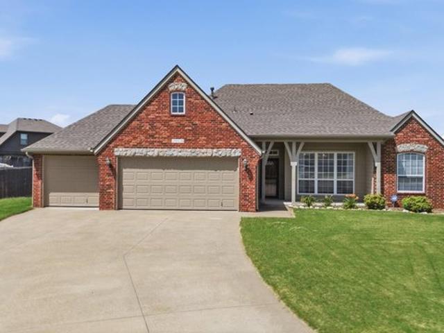 20516 E 31st Pl S, Broken Arrow, OK 74014