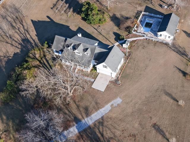 2051 Oliver Highway