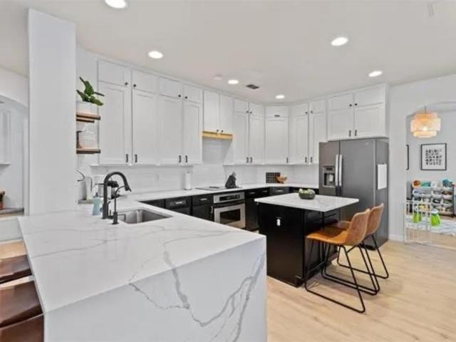 2051 Chisholm Trail