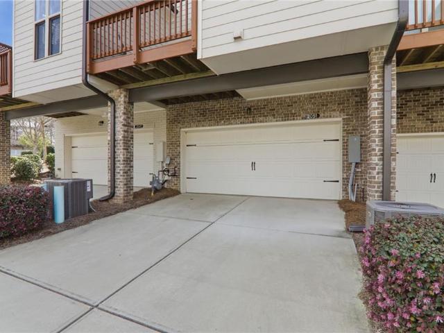 2051 Glenview Park Circle