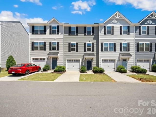 2051 Langer St, Charlotte, NC 28214