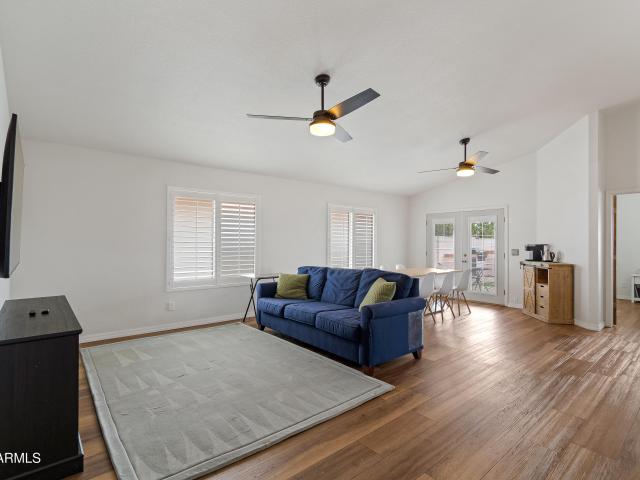 2051 paseo el paso