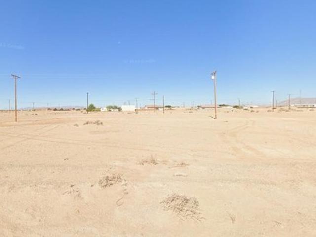 2051 Polk Ave, Thermal, CA 92274
