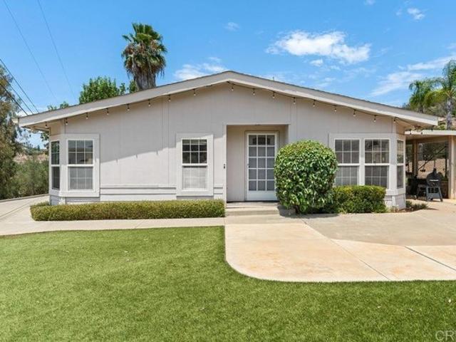 2051 Rainbow Glen Rd, Fallbrook, CA 92028