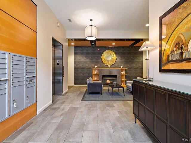 2051 VILLA Road # 403