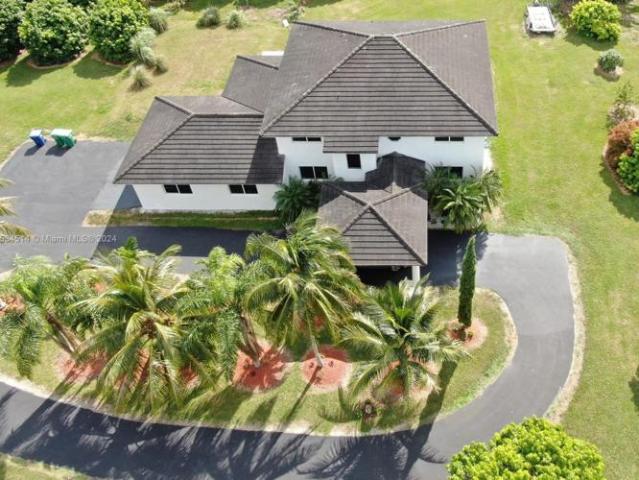 20520 SW 190th St, Miami, FL 33187