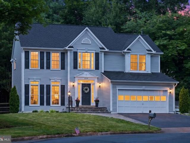 20524 Brandy Station Ct, Sterling, VA 20165