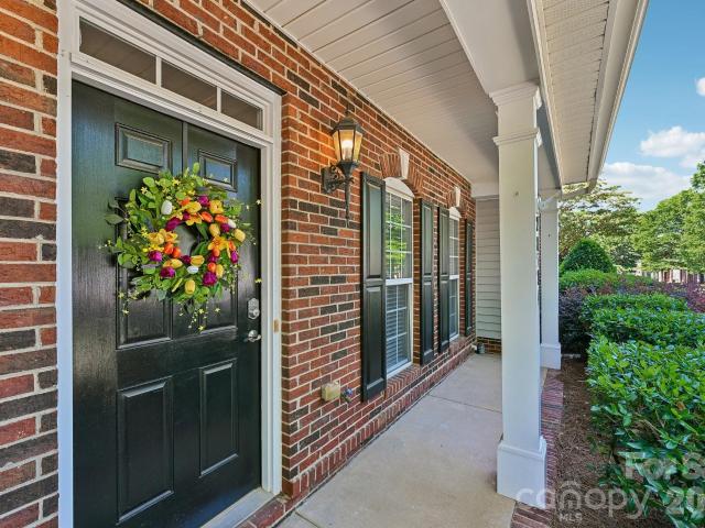 20524 Harbor View Drive
