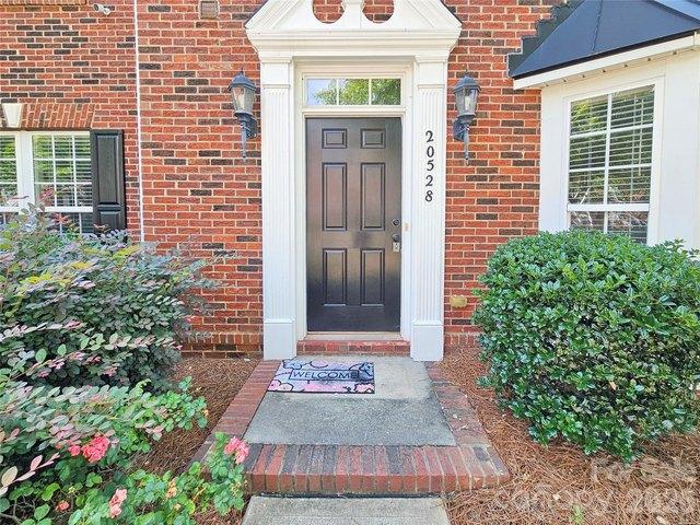 20528 Harbor View Dr, Cornelius, NC 28031