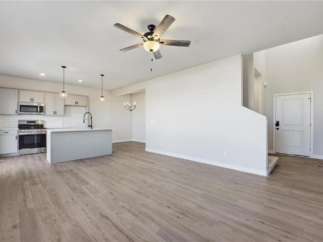 20529 Newcastle St, Spring Hill, KS 66083 | MLS #2599