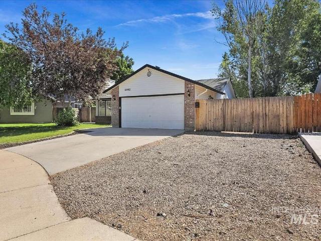 2052 N Citrus