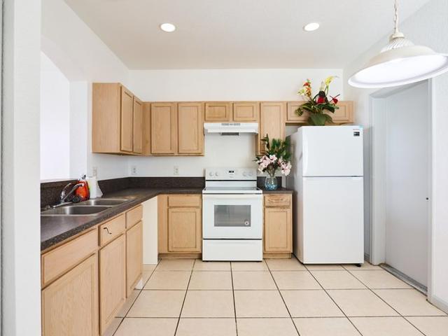 2052 Oakhurst Way, Riviera Beach, FL 33404
