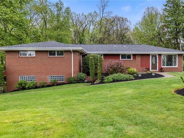 2052 Hulton Rd, Verona, PA 15147