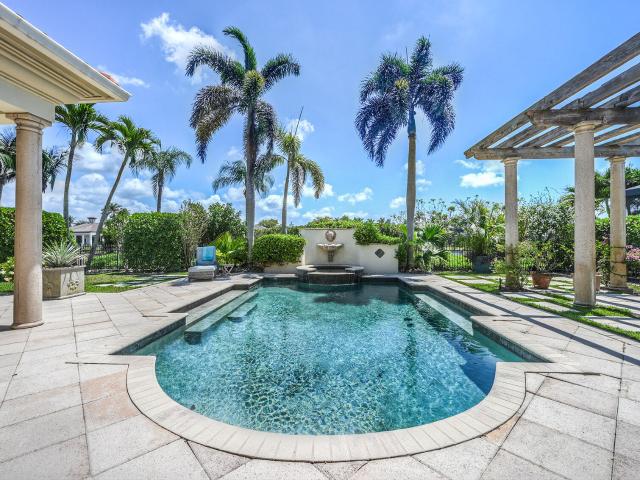 2052 Isla Vista Lane, Naples, US, FL