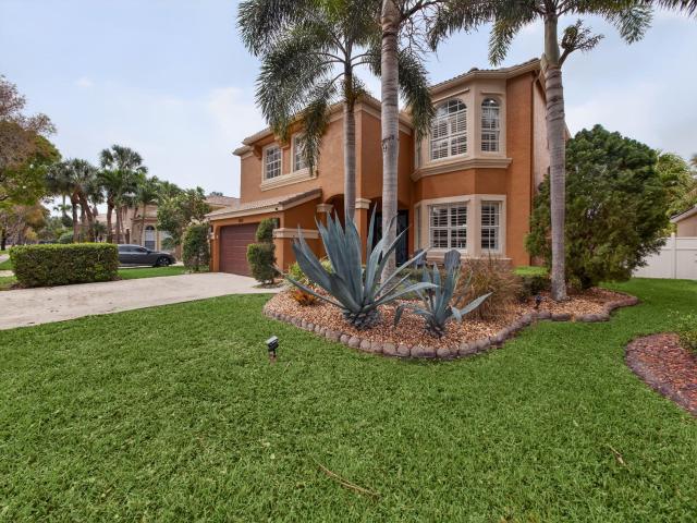 2052 Reston Cir, Royal Palm Beach, FL 33411 | MLS #B26002 | Compass