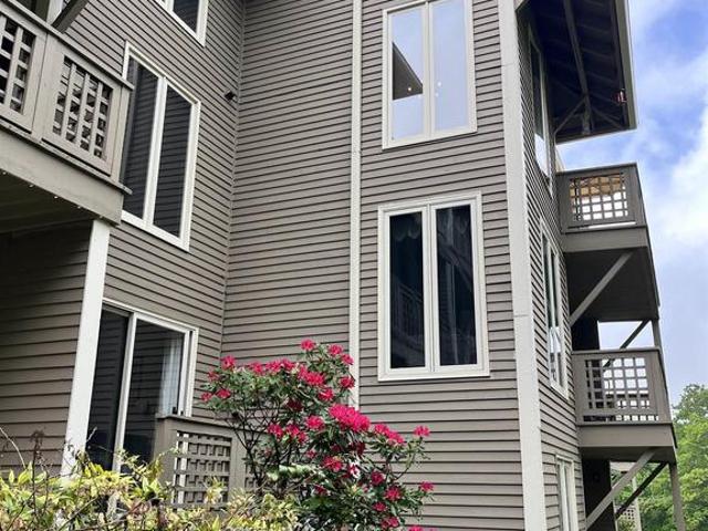 2052 Stone Ridge Condos
