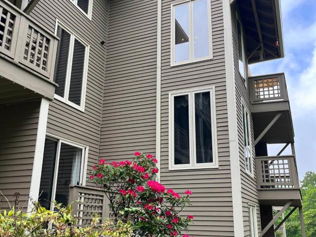 2052 stone ridge condos