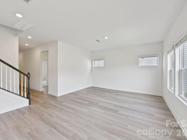 2052 Sunflower Circle