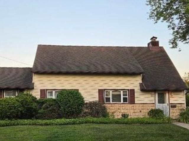 2052 Wilson Ln, East Meadow, NY 11554