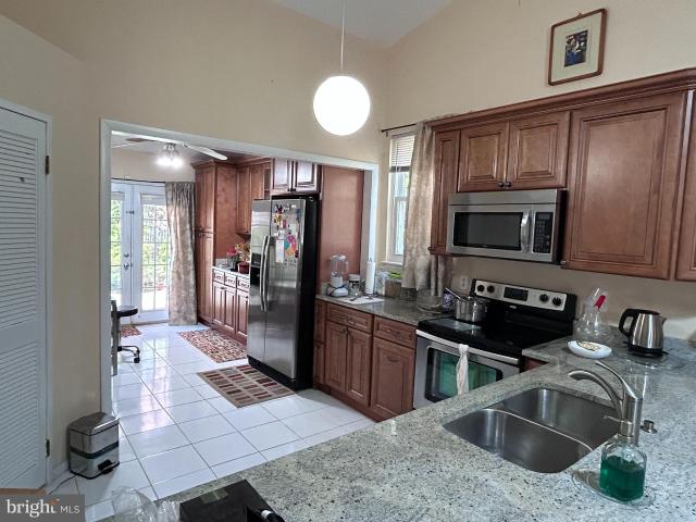20536 Neerwinder St, Germantown, MD 20874 | MLS #MDMC2225 | Compass