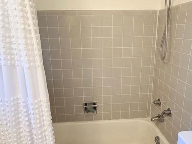 2053 Central Ave LO 2 Bedroom Apartment for Rent at 2053 Central Ave, Alameda, CA 94501