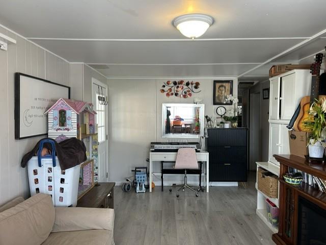 2053 East Bayshore 7