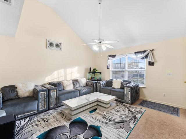 2053 George Buchanan Dr