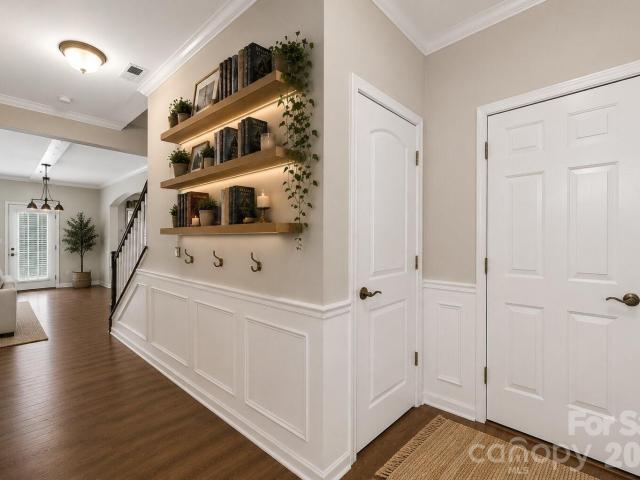 2053 Pine Siskin Court