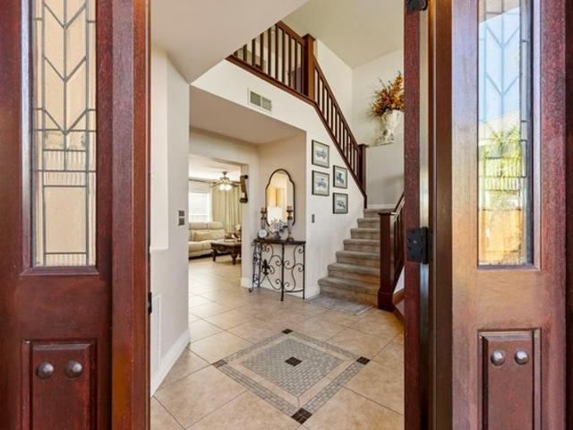 2053 Raven St, Tracy, CA 95376