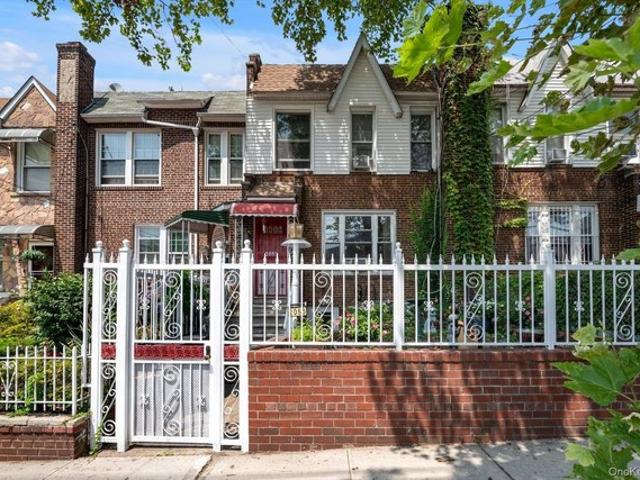 2053 Turnbull Ave, Bronx, NY 10473