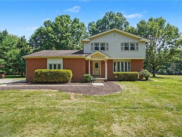 2053 Walker Mill Rd, Youngstown, OH 44514