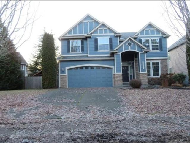 205th Street Ct E