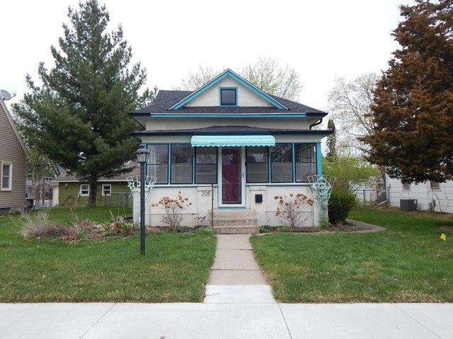 205 10th Ave N, Hopkins, MN 55343