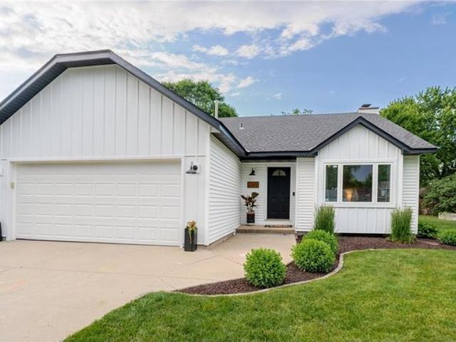 205 11th St N, Sartell, MN 56377