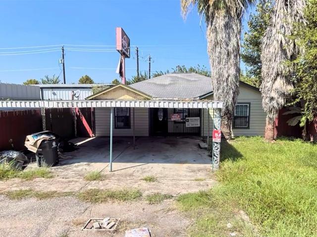205 28th St, Houston, TX 77008