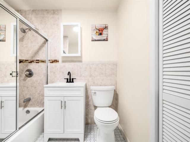 205 34th St, Union City, NJ 07087 | MLS #260003 | Compass