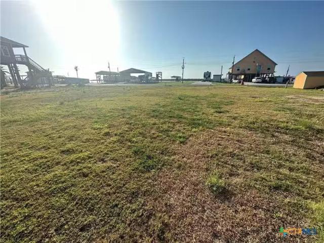205 County Road 205, Bay City, TX 77414