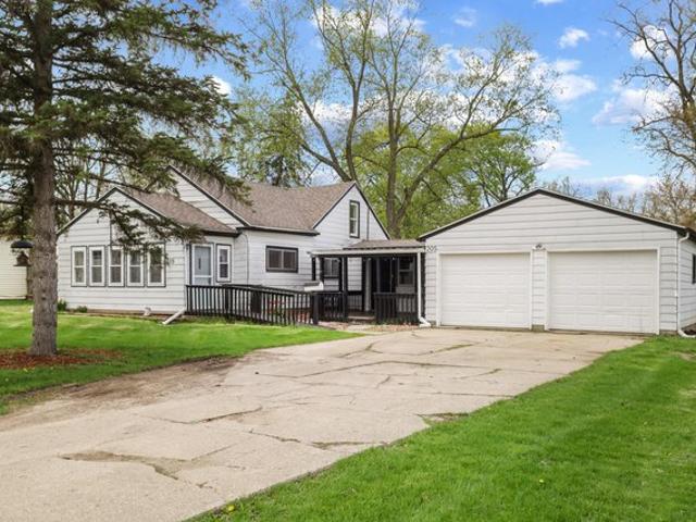 205 Cox Blvd, Lansing, MI 48910