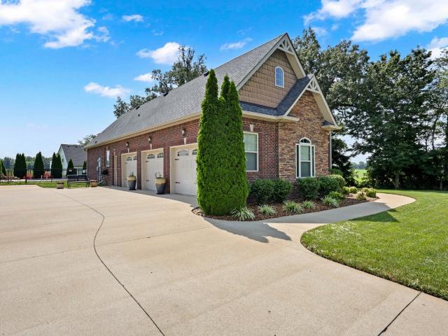 205 Corbin Dr, Clarksville, TN 37043 | MLS #3175 | Compass