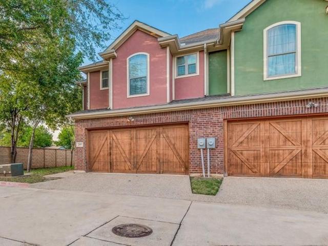 205 Corinna Ct, Hurst, TX 76053