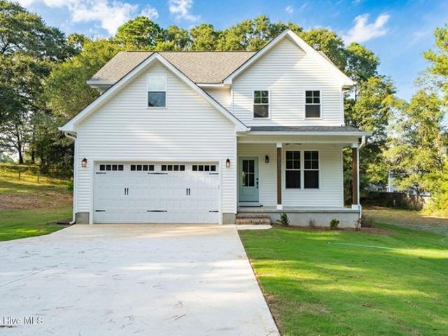 205 Cameron Ave, Vass, NC 28394