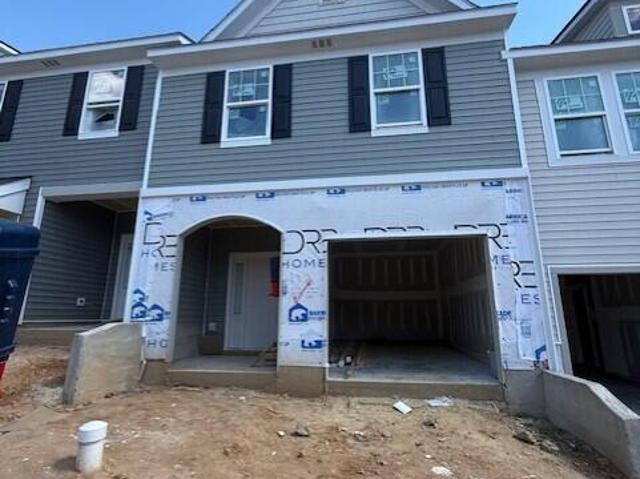 205 Carnaby Lane